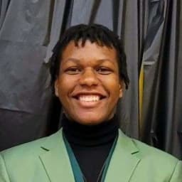 Barbara J. DeVaney Memorial Scholarship Fund | Bold.org