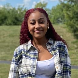 Lauren Czebatul Scholarship | Bold.org