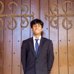 Barbara J. DeVaney Memorial Scholarship Fund | Bold.org