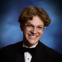 Lauren Czebatul Scholarship | Bold.org